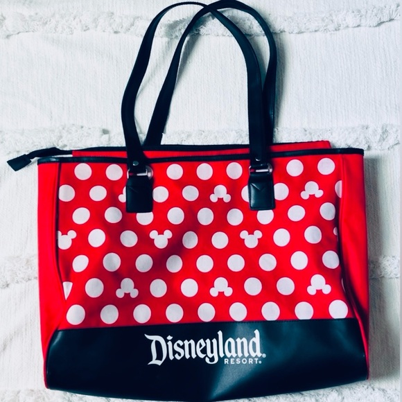Disney | Bags | Disneyland Resort Minnie Mouse Polka Dot Weekender Bag ...